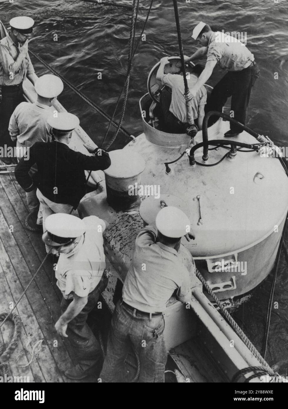 U.S. Navy Holds Submarine Rescue Practice -- The U.S. Navy submarine ...