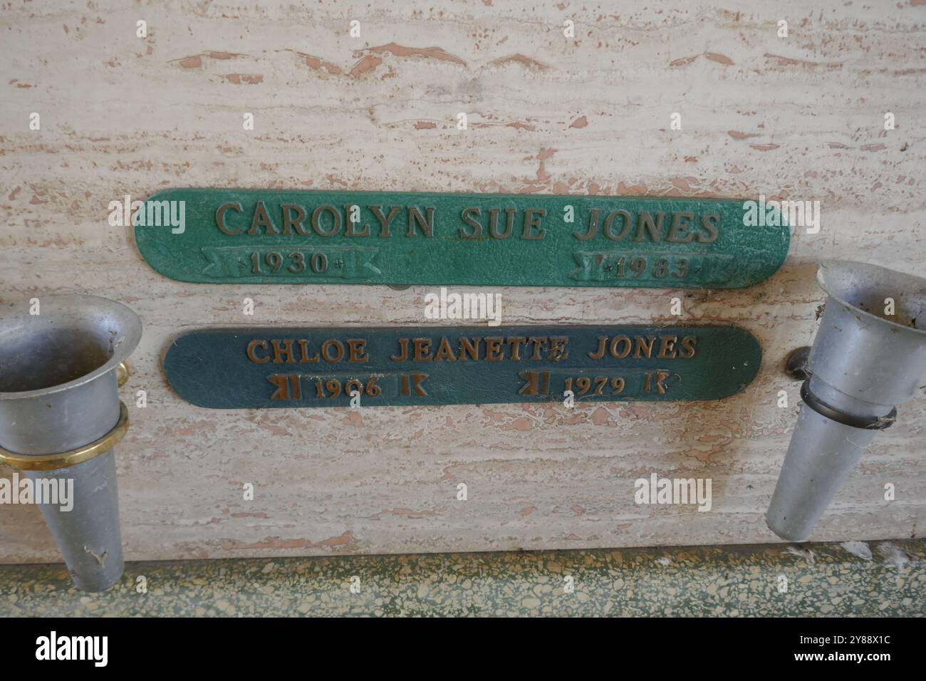Anaheim, California, USA 2nd October 2024 Actress Carolyn Jones Grave ...