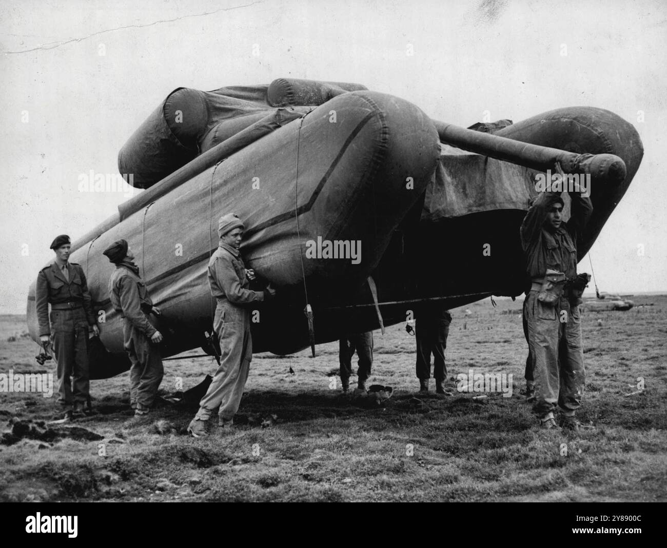 Exercise "London Pride" -- Troops of the Joint Concealment Centre ...