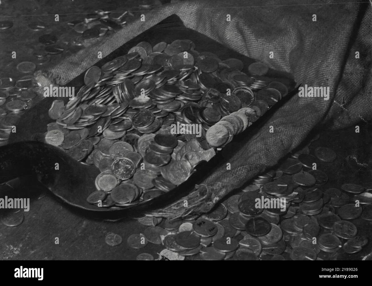 Misc. - Money - Coins. November 22, 1937 Stock Photo - Alamy