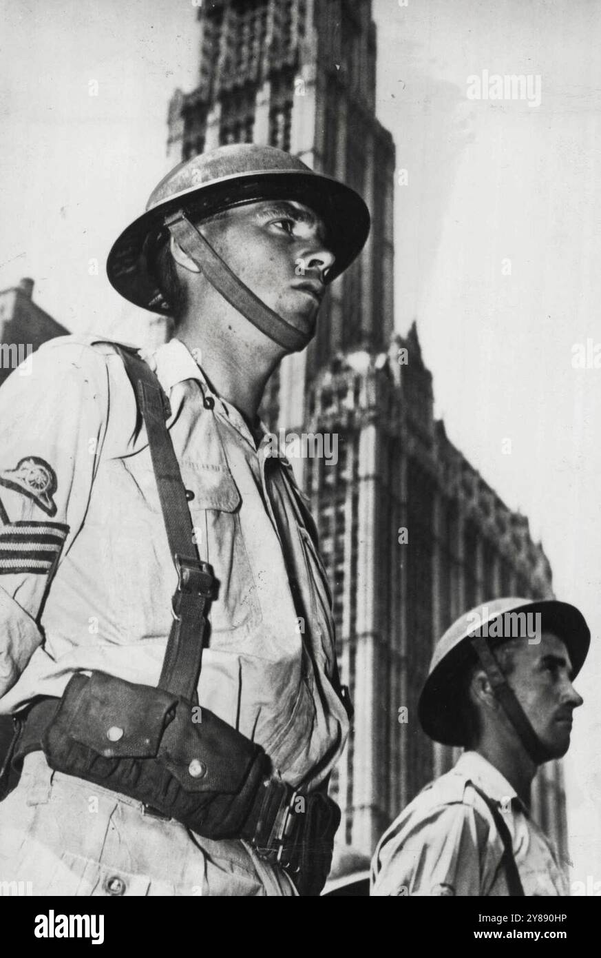 British Anti-Aircraft Men Visit New York -- Sun-Bronzed British anti ...