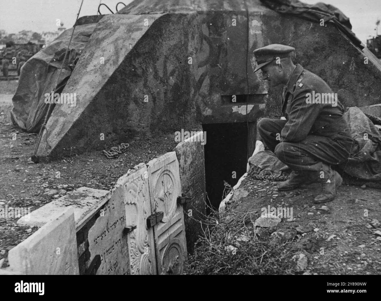 British soldiers in greece 1944 british troops hi-res stock photography ...