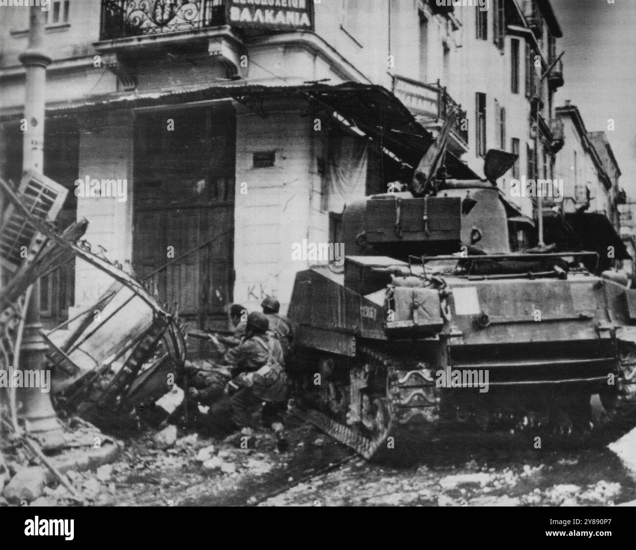 British soldiers in greece 1944 british troops hi-res stock photography ...