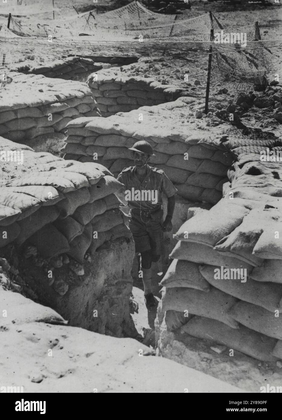 Western desert british troops hi-res stock photography and images - Alamy