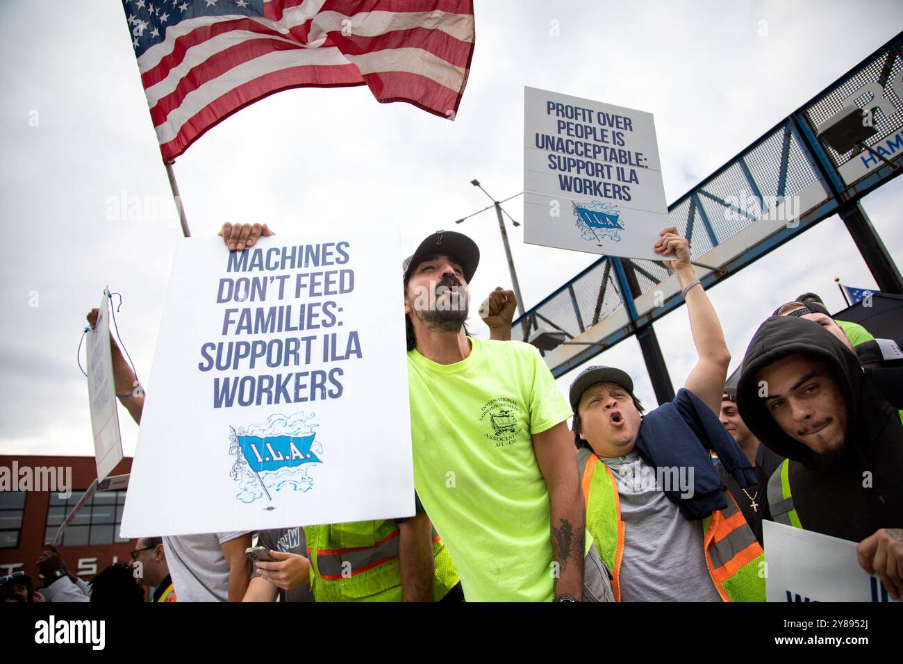 NEW YORK, NEW YORK - OCTOBER 3: Workers picket outside of the Red Hook ...