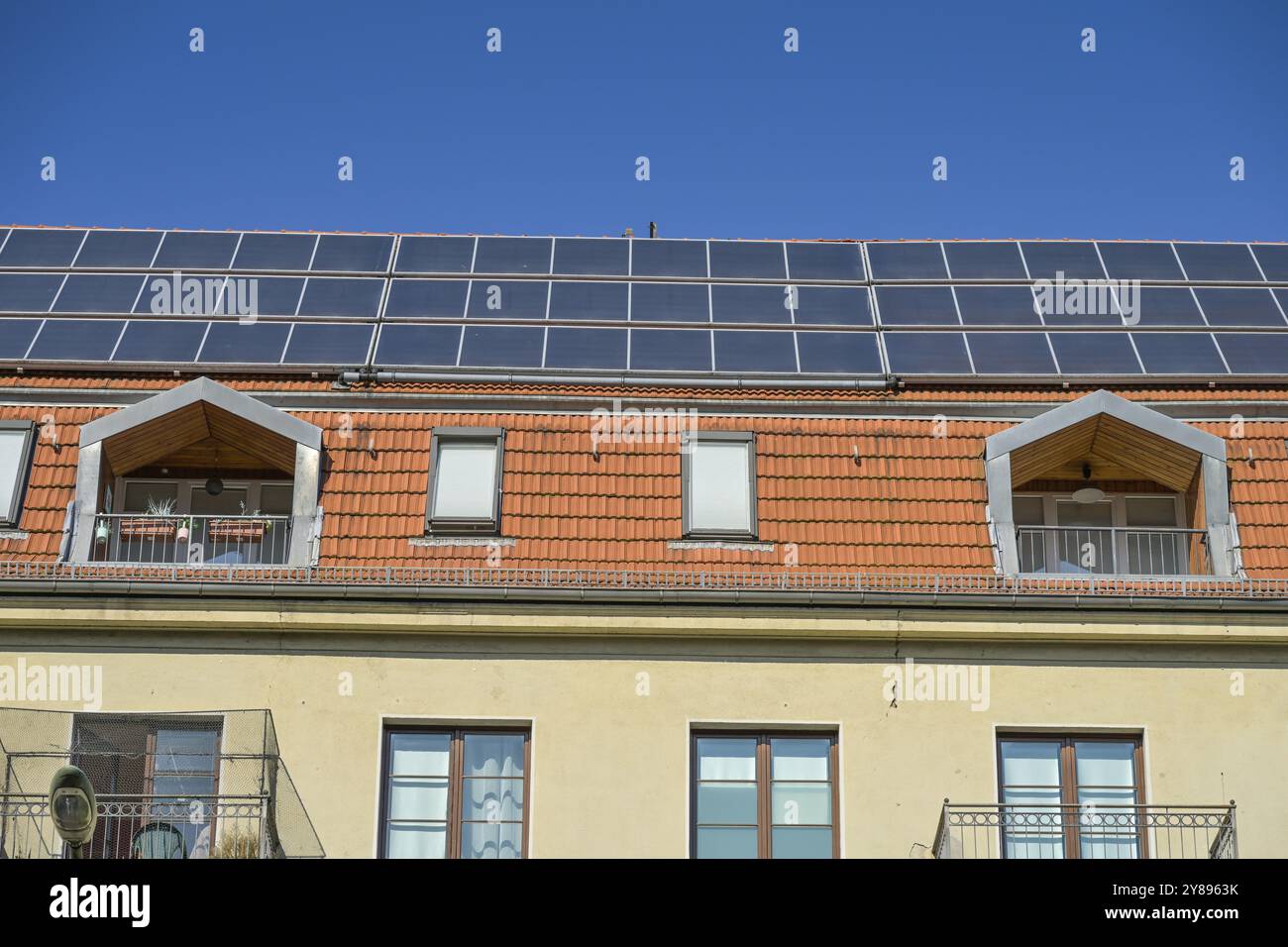 Residential building with solar roof, Alt-Moabit, Mitte, Berlin ...