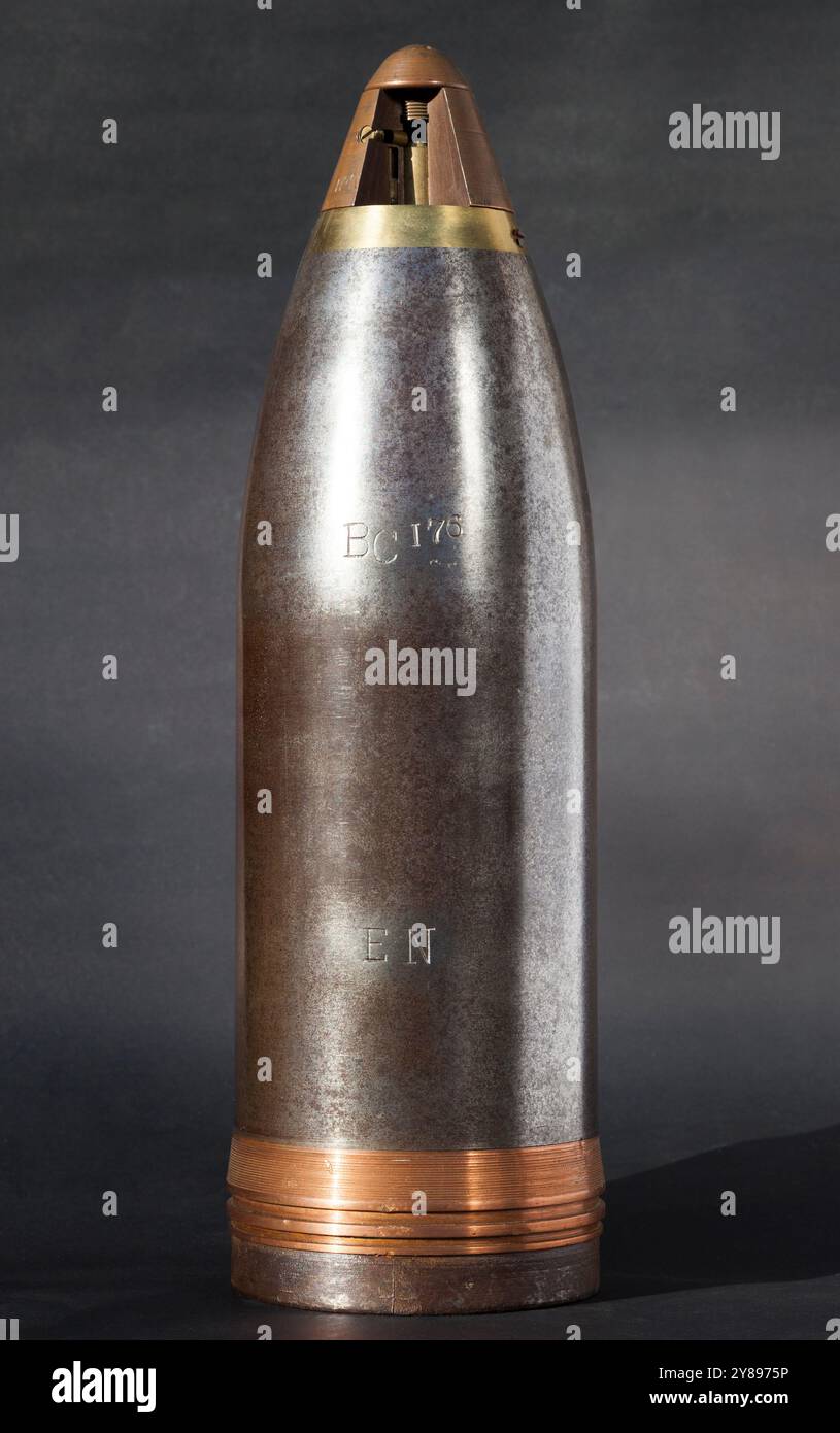 Shell H.E. Q.F. 4.5 Inch, Howitzer, Mk VII. British WW1 high explosive ...