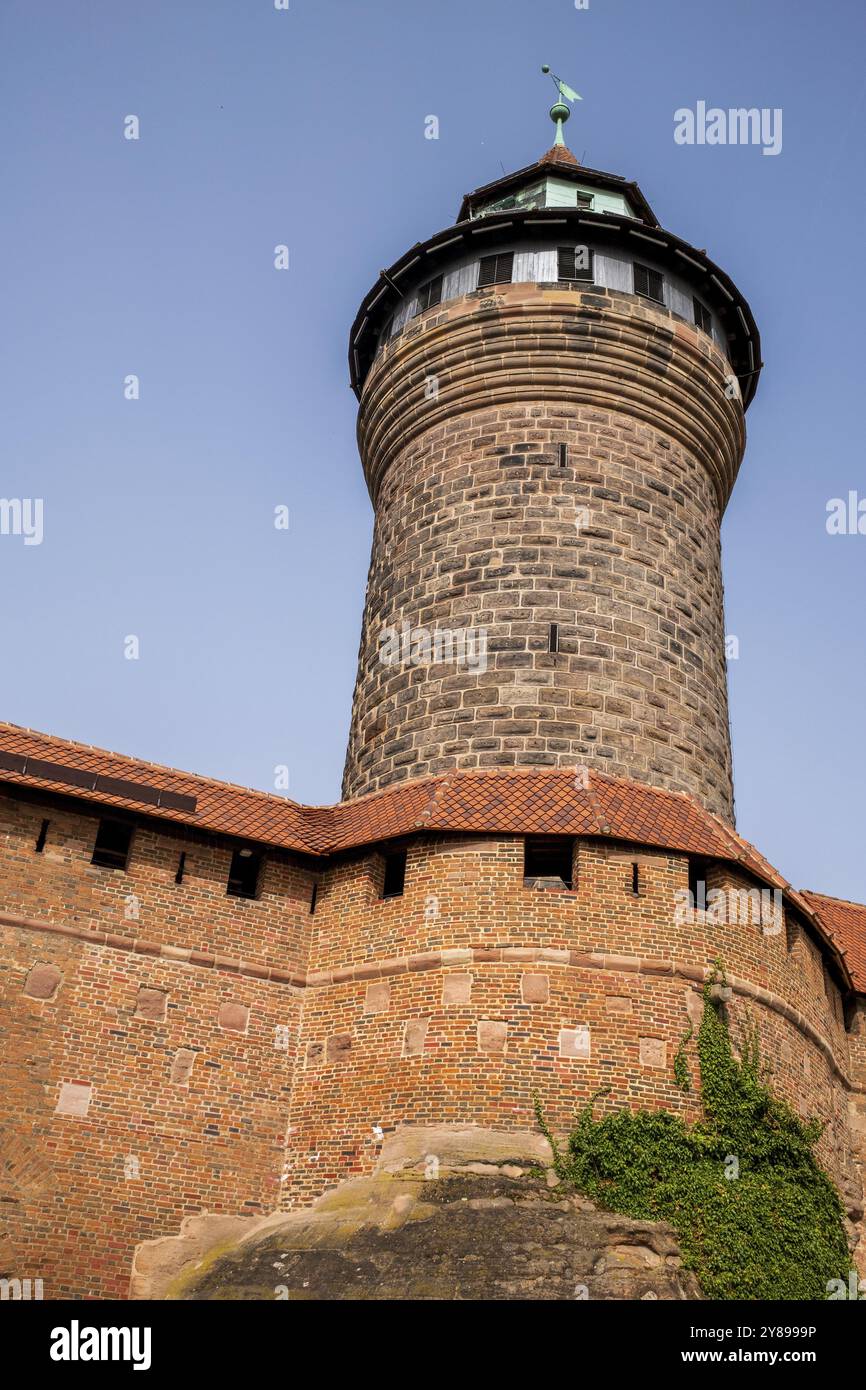 View of the Sinwell Tower of Nuremberg Castle, Germany, Europe Stock ...