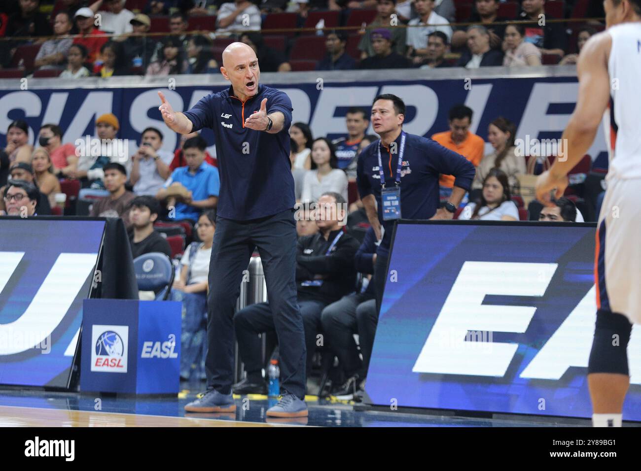 Meralco bolts hi-res stock photography and images - Alamy