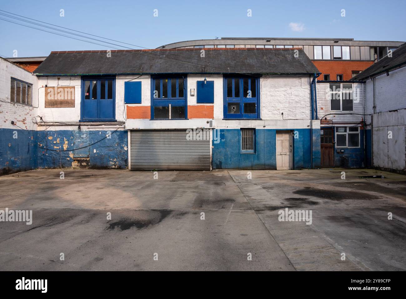 Vacant industrial premises in Oxford Stock Photo - Alamy