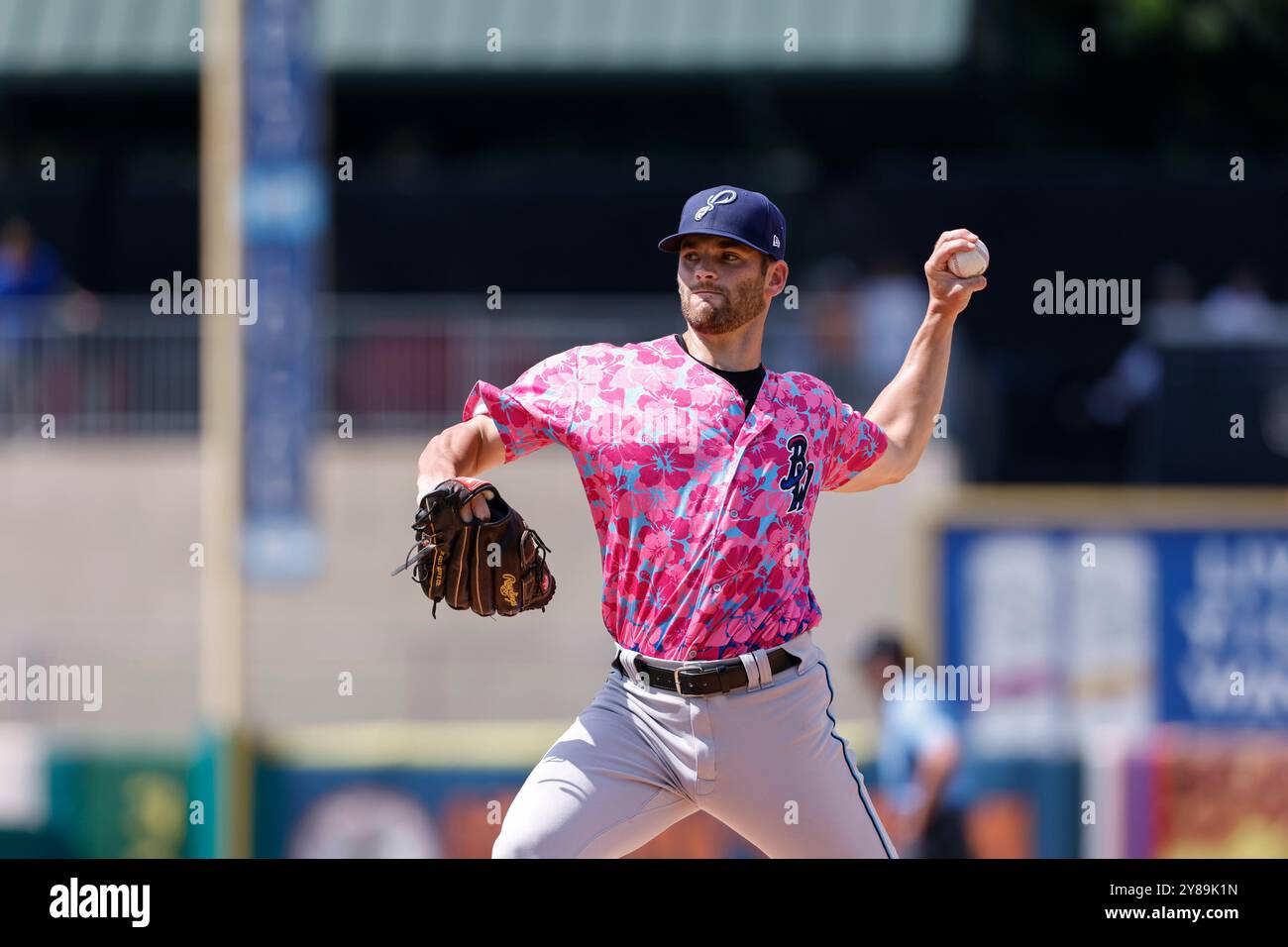 Pensacola Blue Wahoos relief pitcher Cade Gibson (34) in action against ...