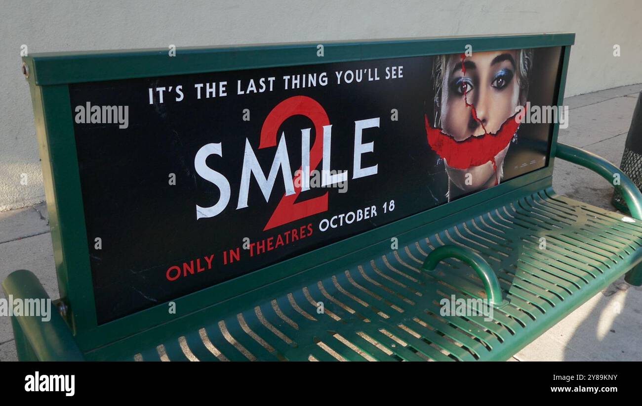 Los Angeles, California, USA 1st October 2024 Smile 2 Bus Bench at ...