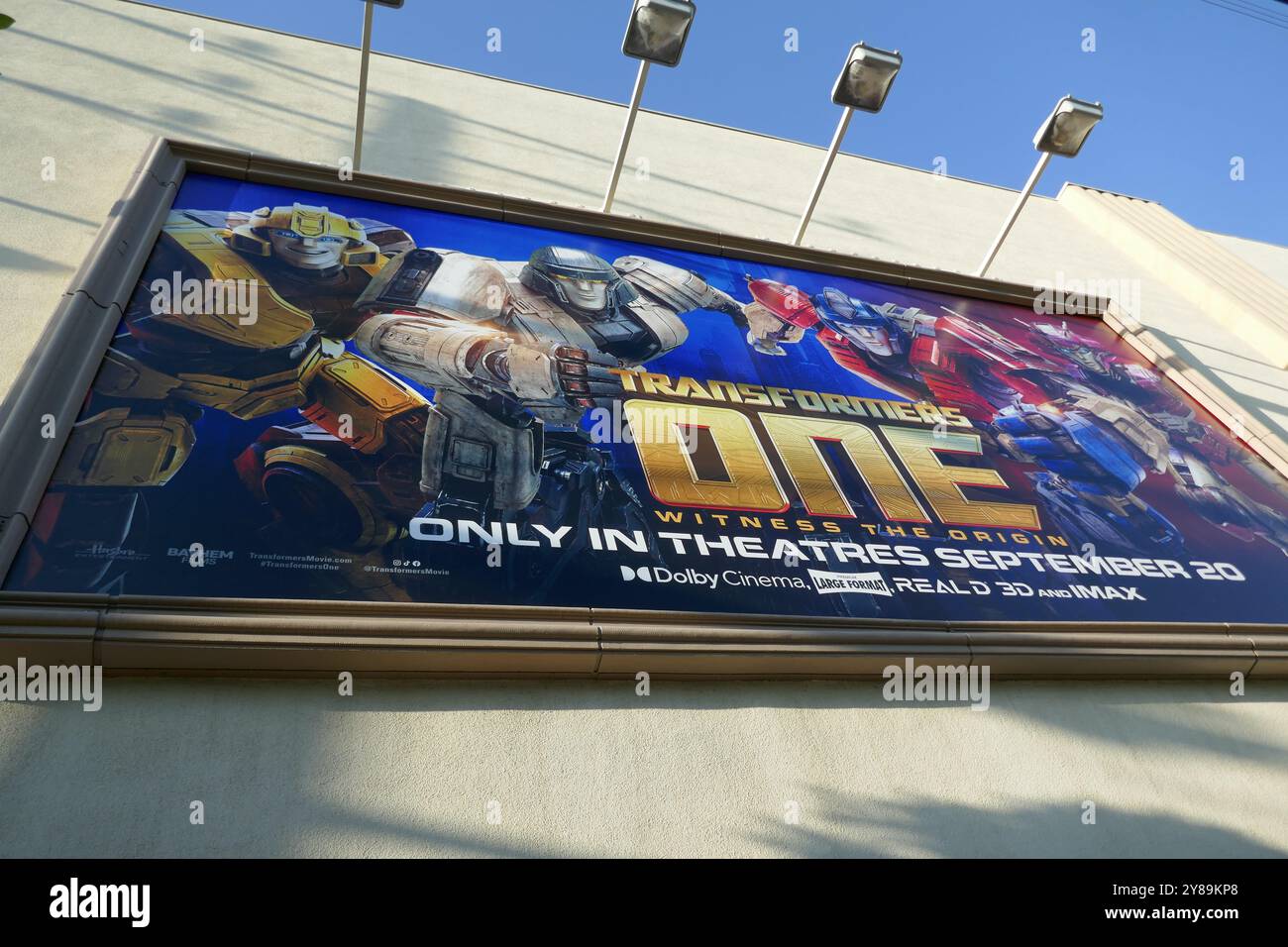 Transformers one billboards los angeles hi-res stock photography and ...