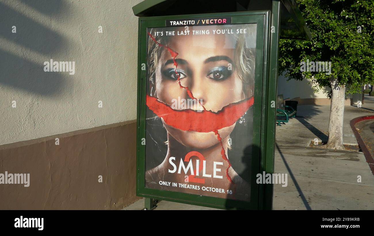 Los Angeles, California, USA 1st October 2024 Smile 2 Bus Stop at ...
