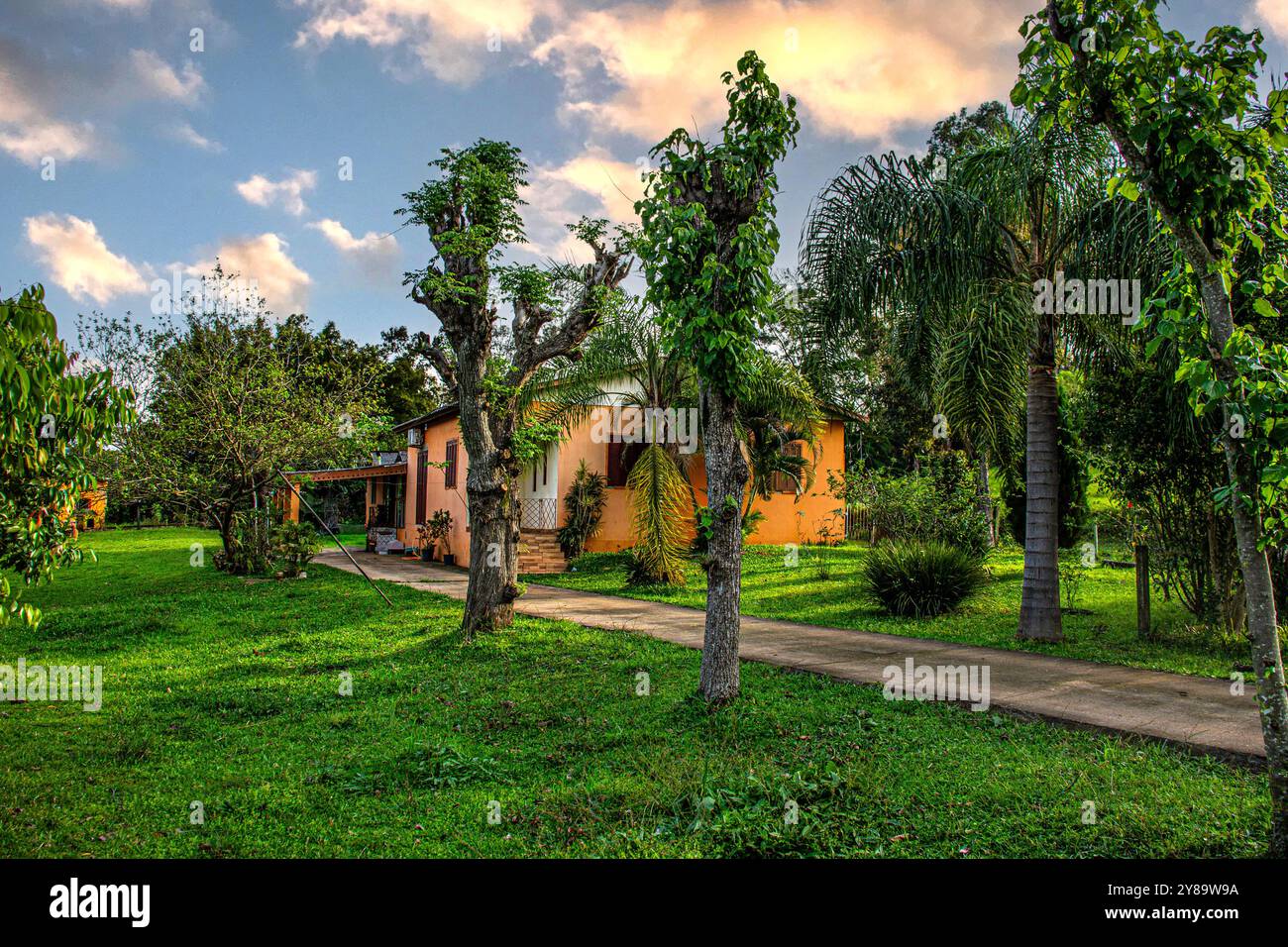 Simple country house Stock Photo - Alamy