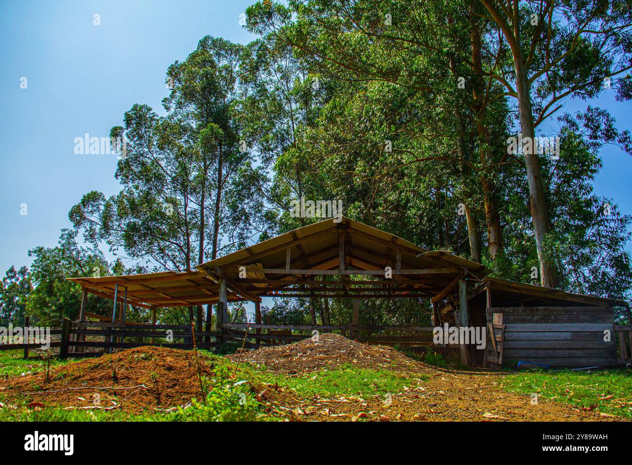 Fences and rustic buildings in the countryside Stock Photo - Alamy