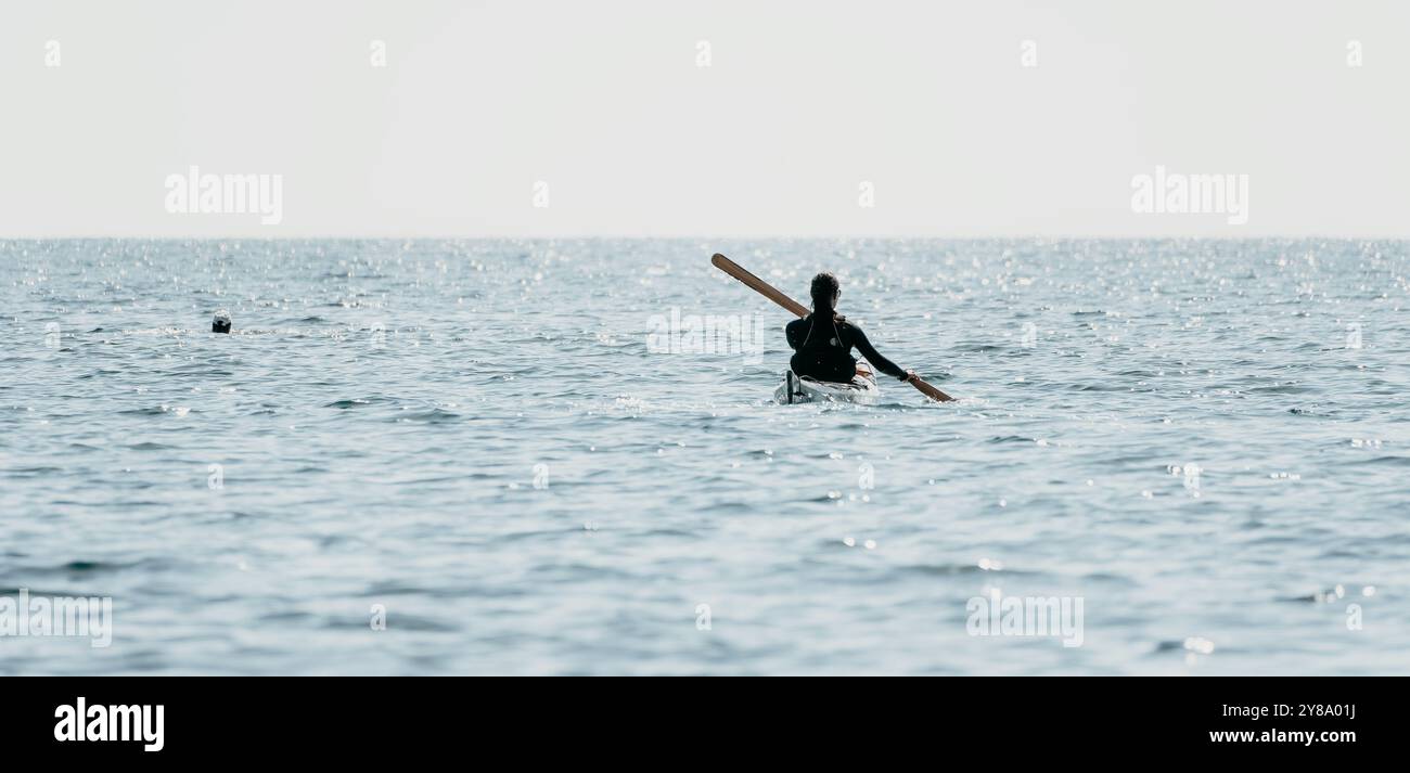 Man Paddle Ocean - Silhouette Person Swimming with Paddle in Water ...