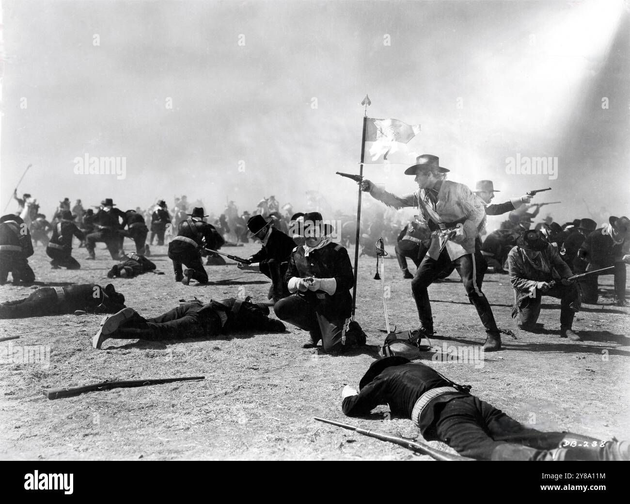 G.P. HUNTLEY and ERROL FLYNN as George Armstrong Custer at Battle of ...