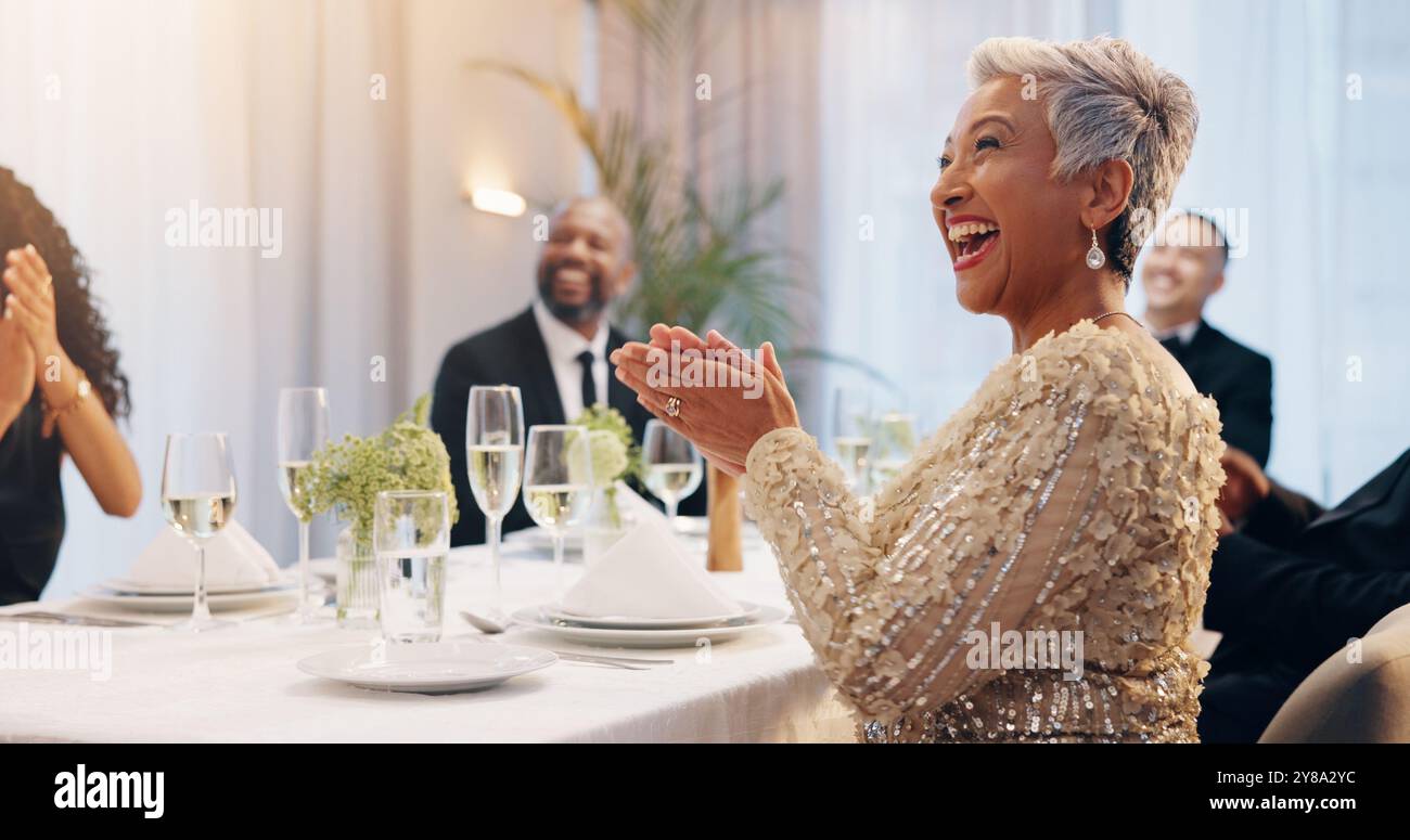 Rich people dinner party hi-res stock photography and images - Alamy