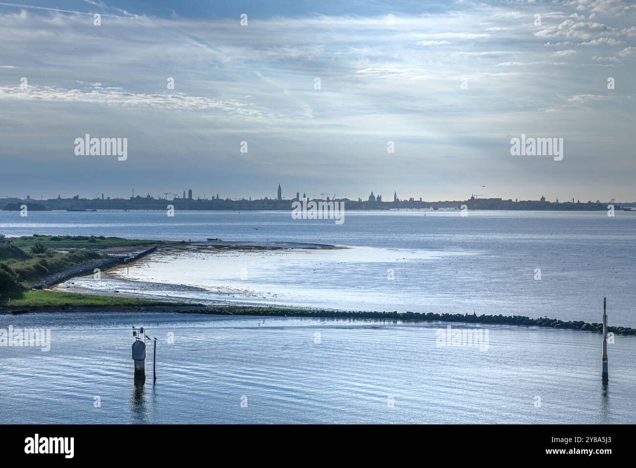 Venice lagoon mud hi-res stock photography and images - Alamy