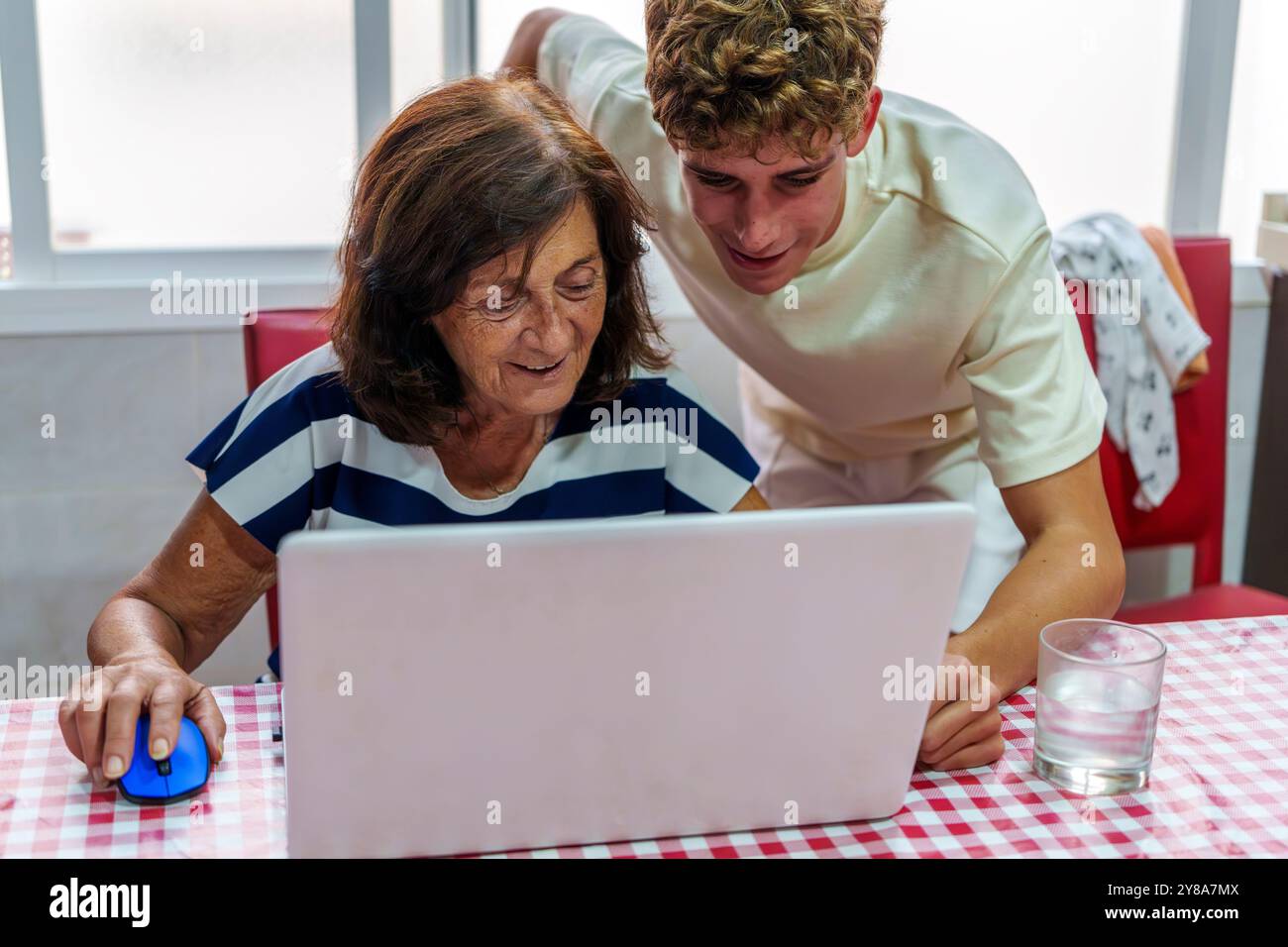 Teenager Teaching His 70-Year-Old Grandmother to Use a Laptop, Bridging ...