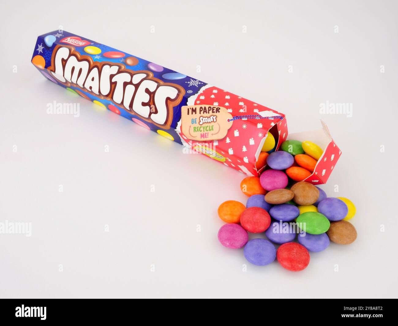 Nestle chocolate smarties in a festive design 120g recyclable cardboard ...