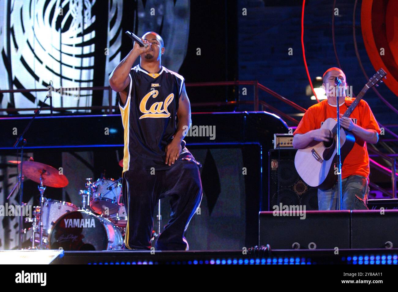 Verona Italy 13/09/2005 :Jinho "Piper" Ferreira singer of Flipsyde band ...