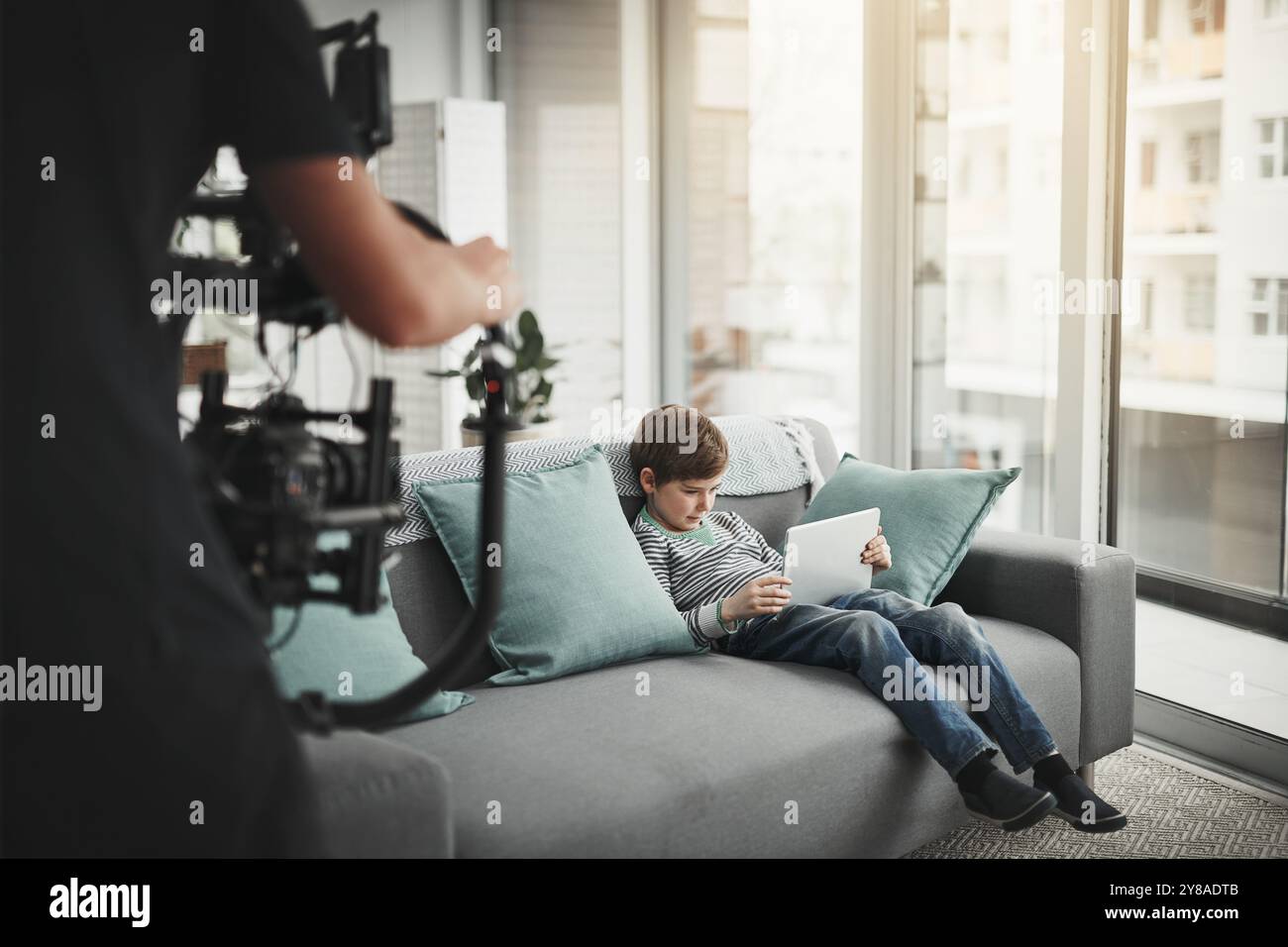 Virtual news studio set hi-res stock photography and images - Alamy