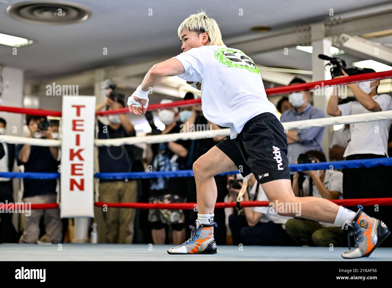 Tenshin Nasukawa, pro-boxer of Japan during a public workout at in ...