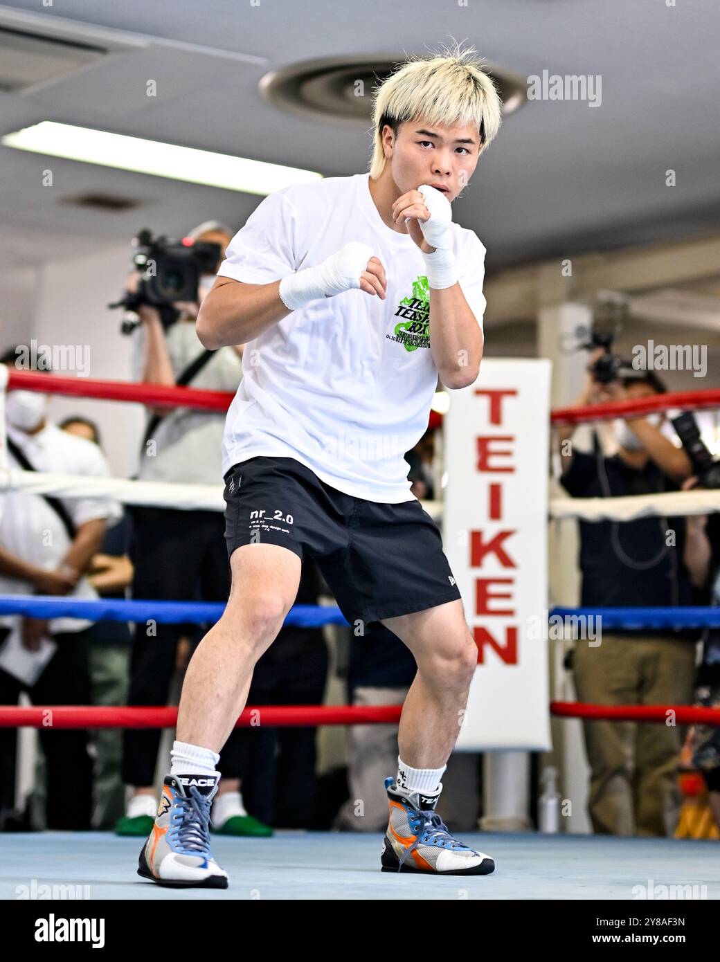 Tenshin Nasukawa, pro-boxer of Japan during a public workout at in ...