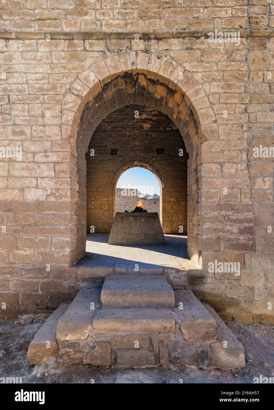 Fire in a pit ancient hi-res stock photography and images - Alamy