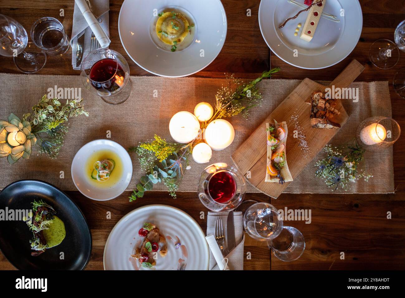 Round candles hi-res stock photography and images - Alamy