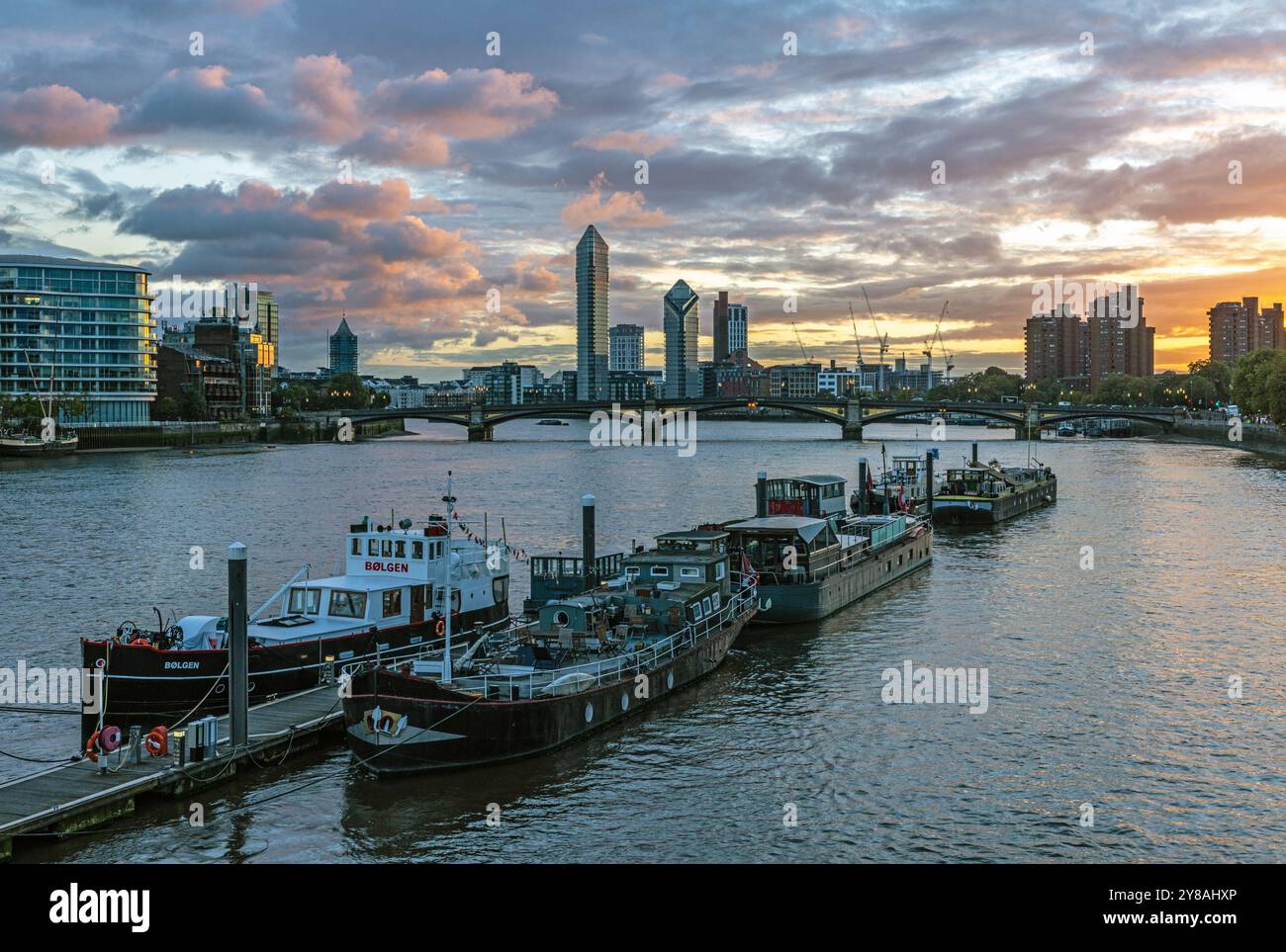 View across the river Thames from Albert Bridge to Battersea bridge ...