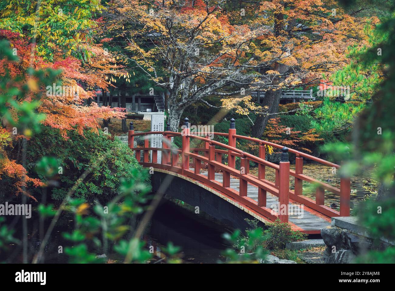 Yellow pagoda red bridge hi-res stock photography and images - Alamy
