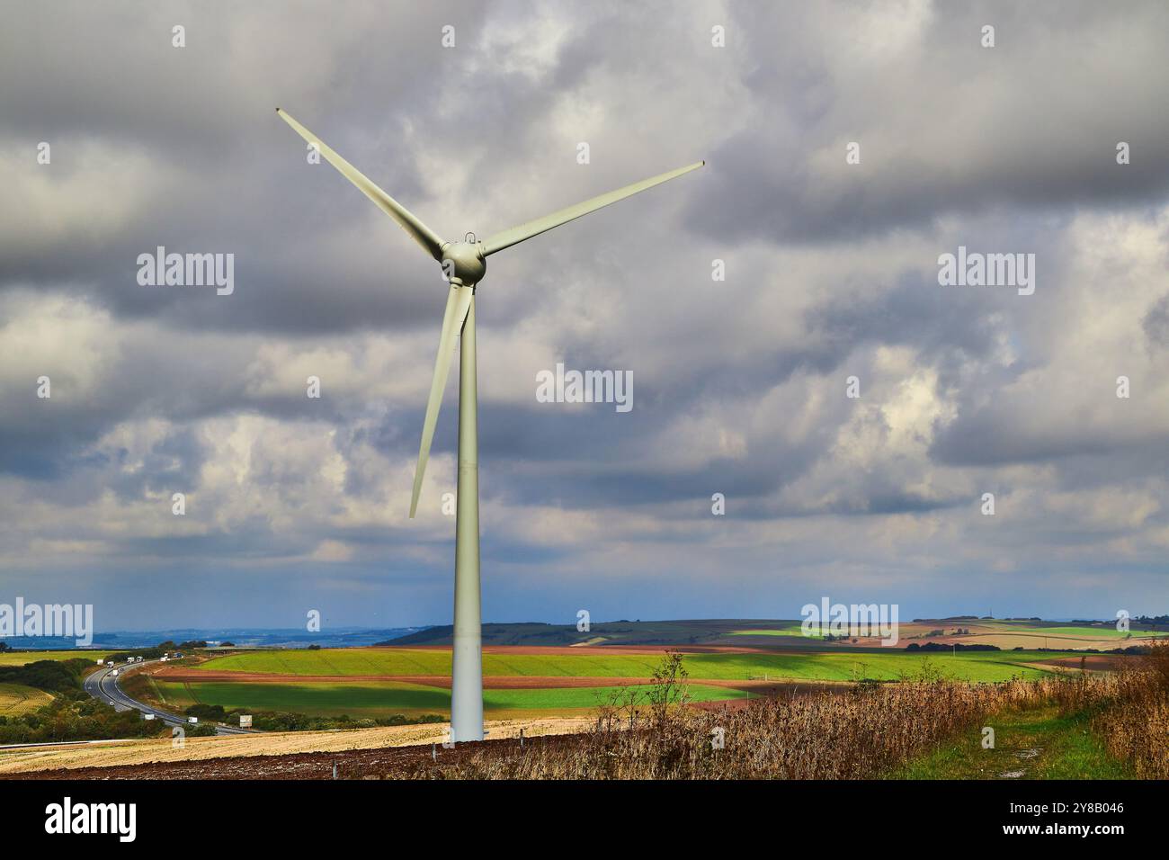 Countryside and windmill hi-res stock photography and images - Alamy