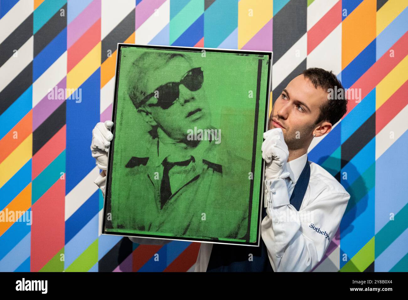 Bridget riley art hi-res stock photography and images - Alamy