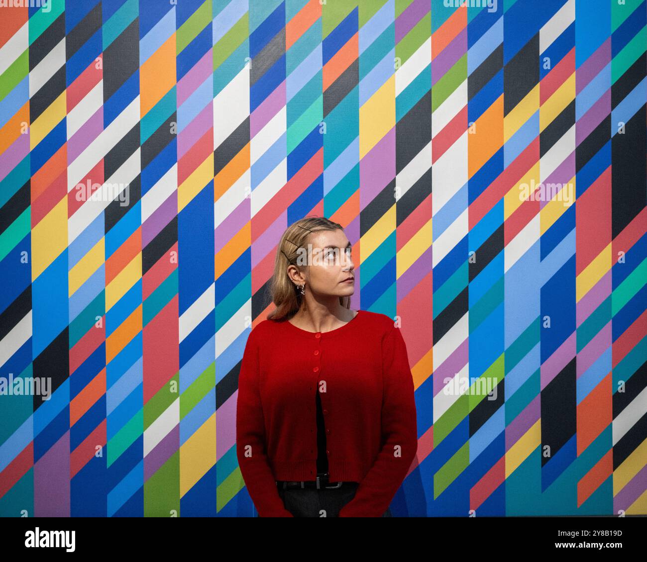Bridget riley art hi-res stock photography and images - Alamy