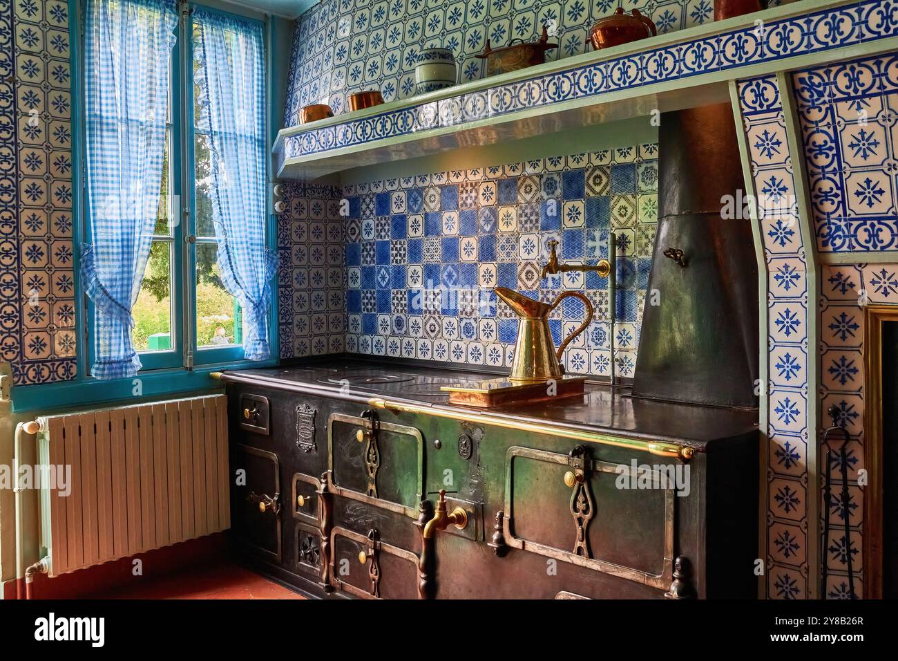 Monets kitchen hi-res stock photography and images - Alamy