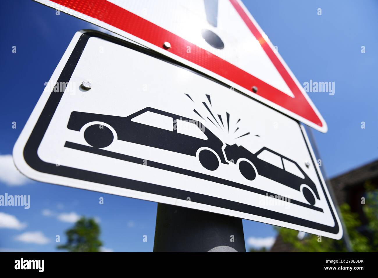 traffic sign Danger of Accident, Verkehrsschild Unfallgefahr Stock ...