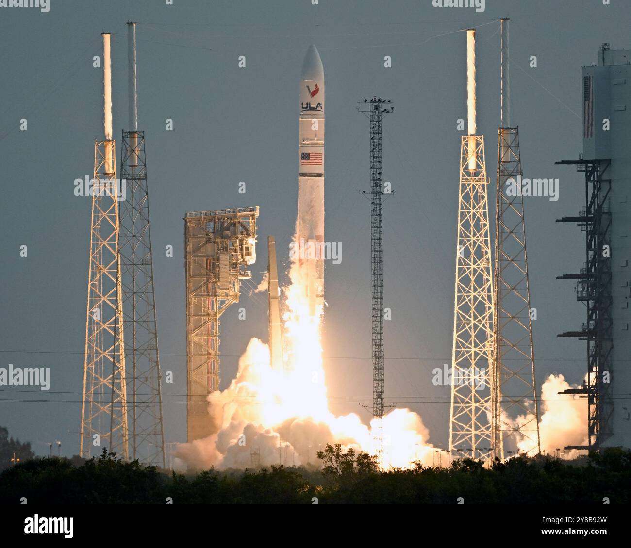 A United Launch Alliance (ULA) Vulcan rocket launches on its second ...