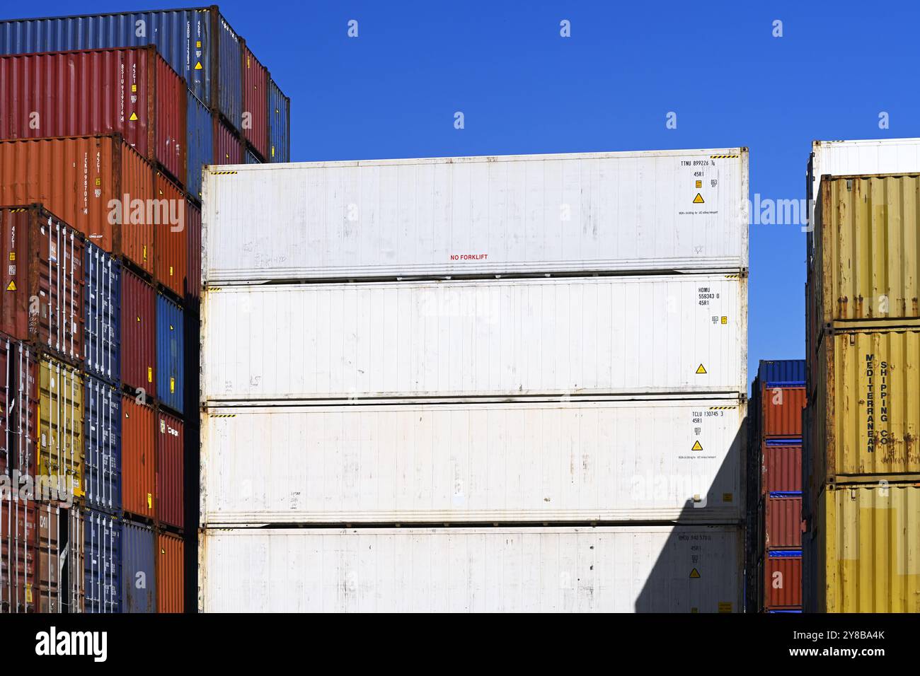 Stacked containers in the port of Hamburg, symbolic photo of economy ...