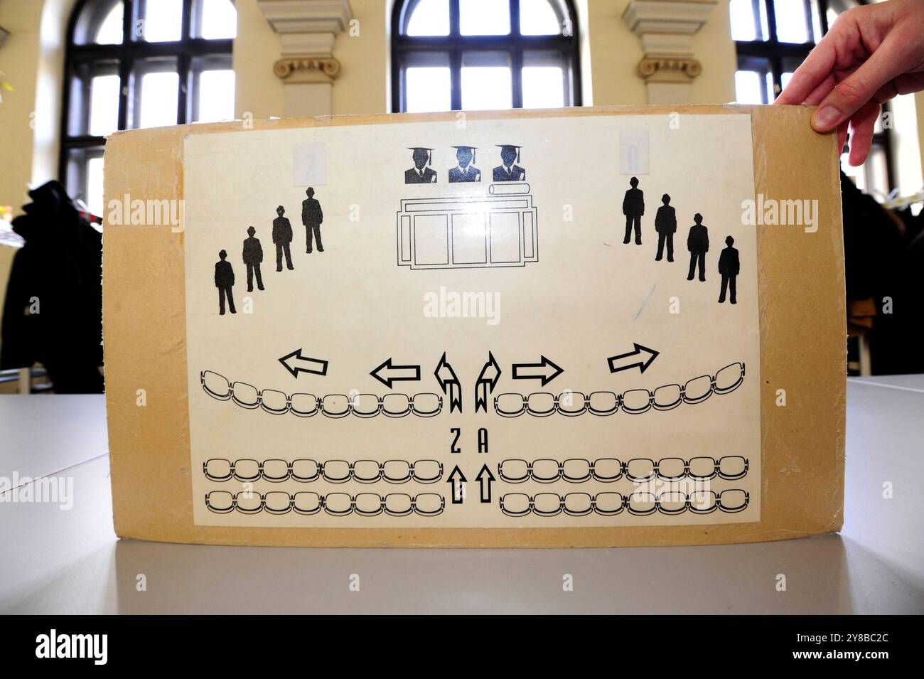 a group of people being together, spectator at an event group of people ...