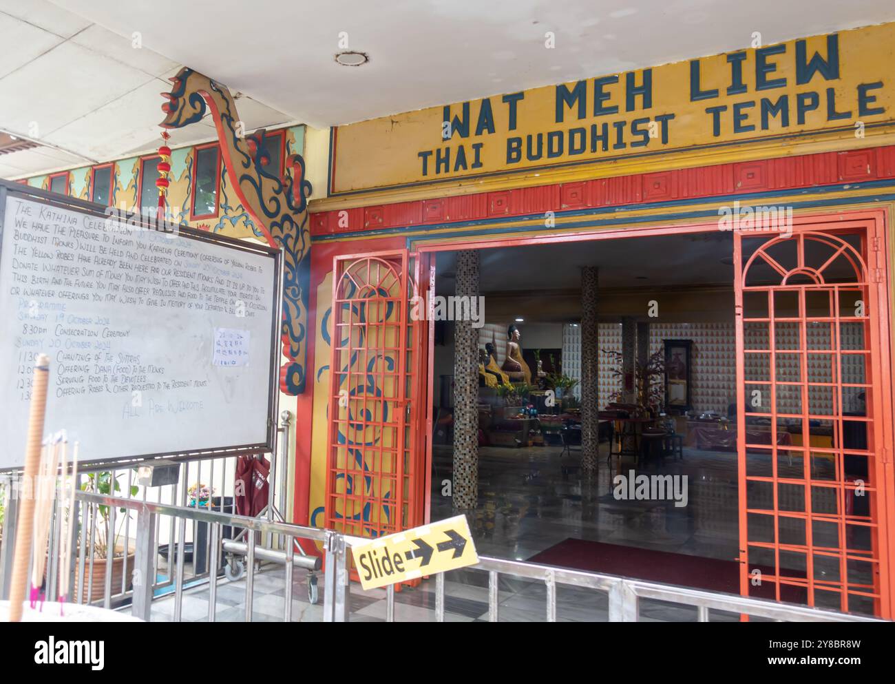 Wat Meh Liew Thai Buddhist temple in Kuala Lumpur, Malaysia Stock Photo ...