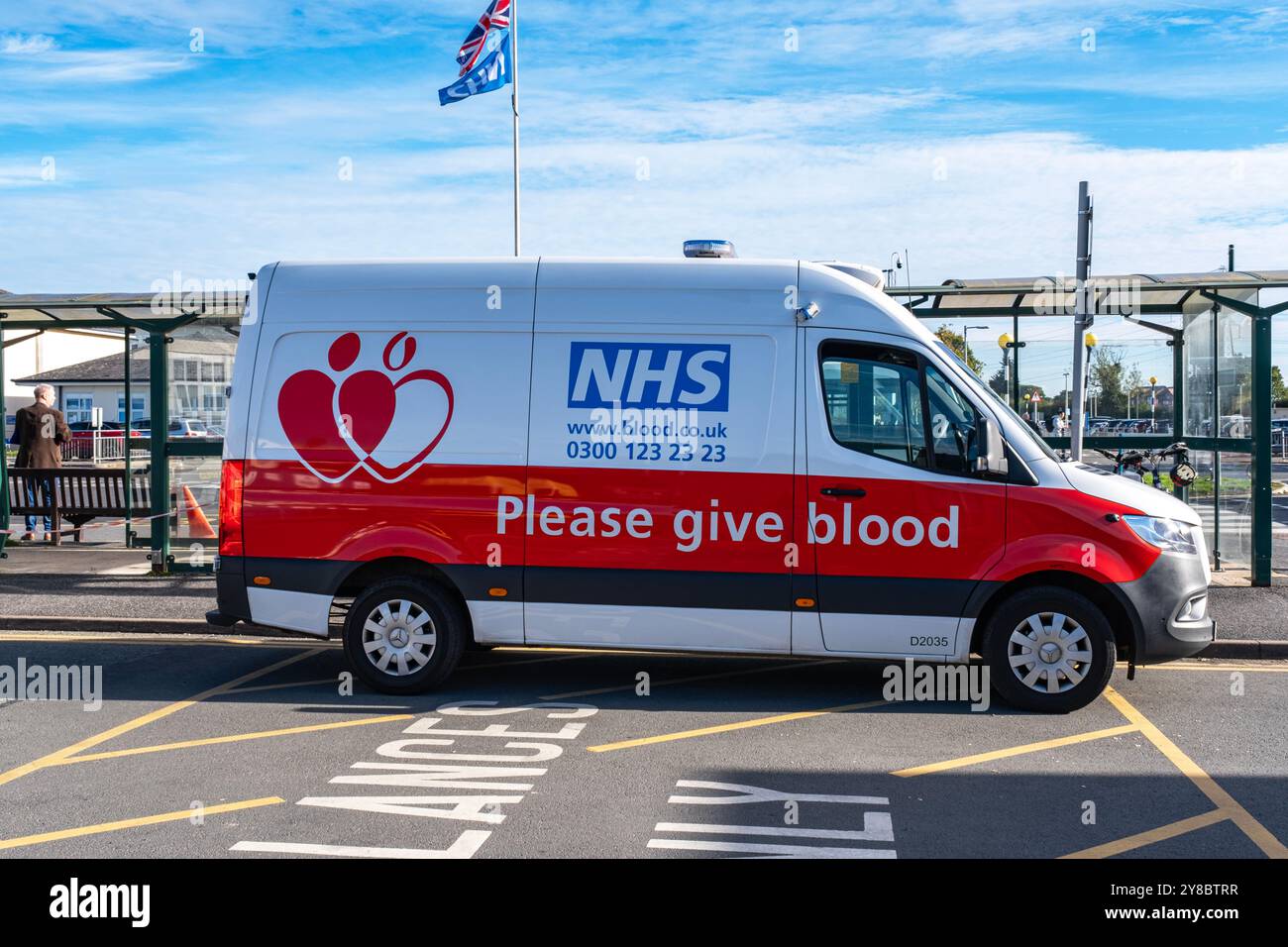 NHS Give Blood vehicle UK Stock Photo - Alamy