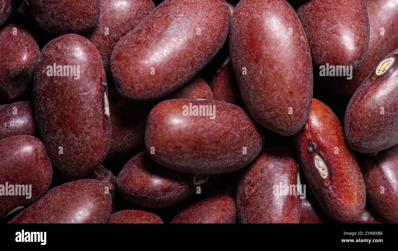 Red kidney bean texture background hi-res stock photography and images ...
