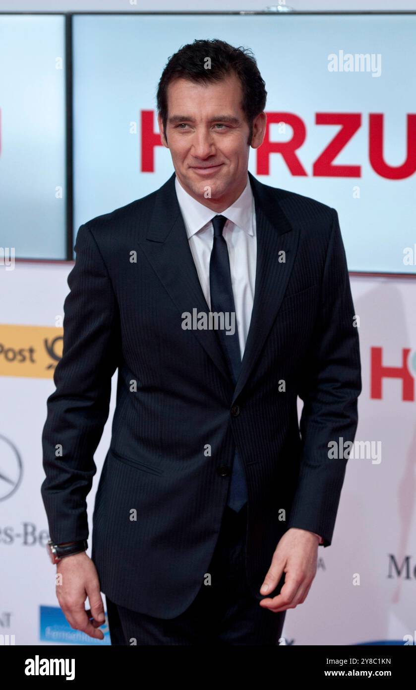 ARCHIVE PHOTO: Clive OWEN will be 60 years old on October 3, 2024 ...