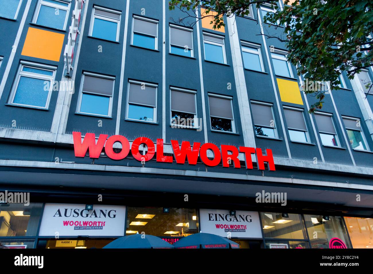 Woolworth, Supermarket, Retail Chain Company, Sign Woolworth Logo ...