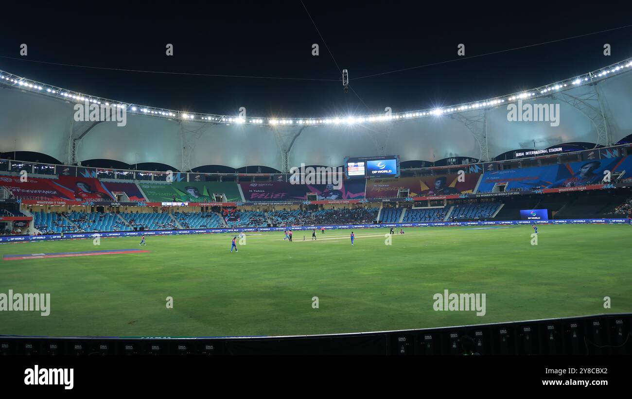 India uae cricket women's hi-res stock photography and images - Alamy
