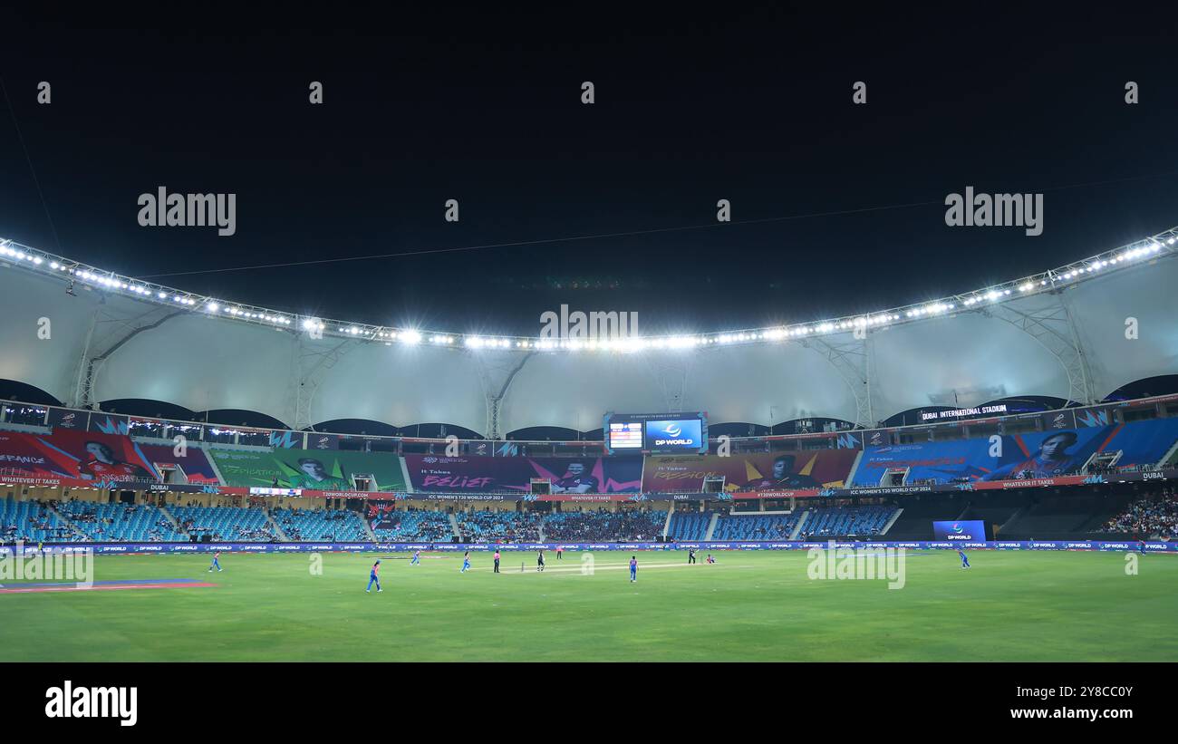 India uae cricket women's hi-res stock photography and images - Alamy