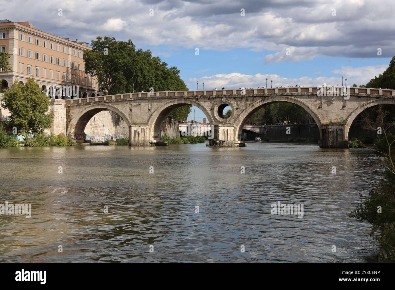 Ancient Ponte Sisto Pedestrian Bridge, Trastevere, Rome, Italy Stock ...